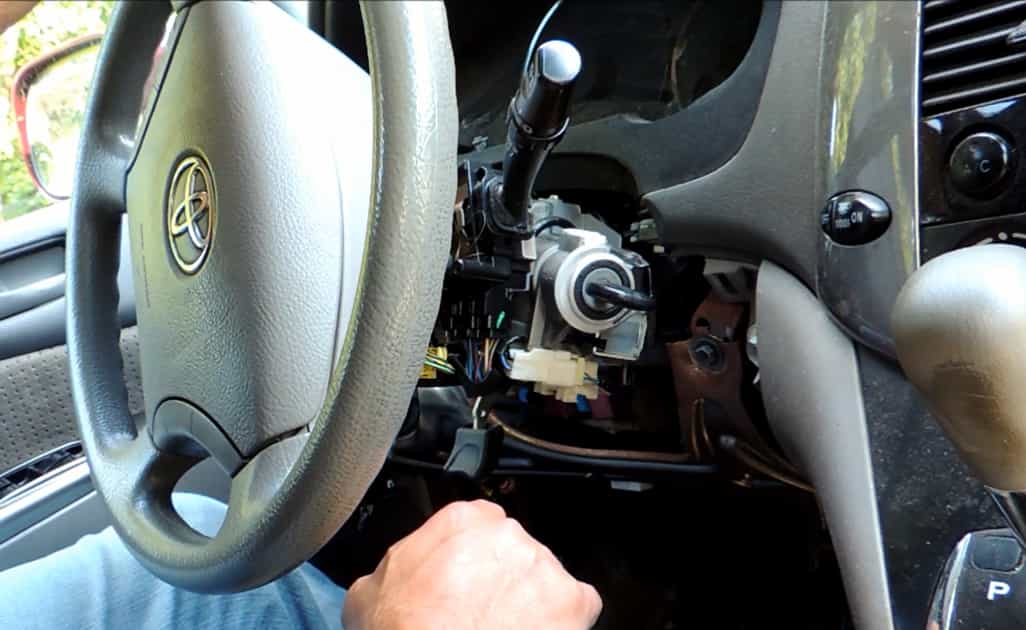 Hyundai Sonata Key Stuck In Ignition? Causes And Fixes