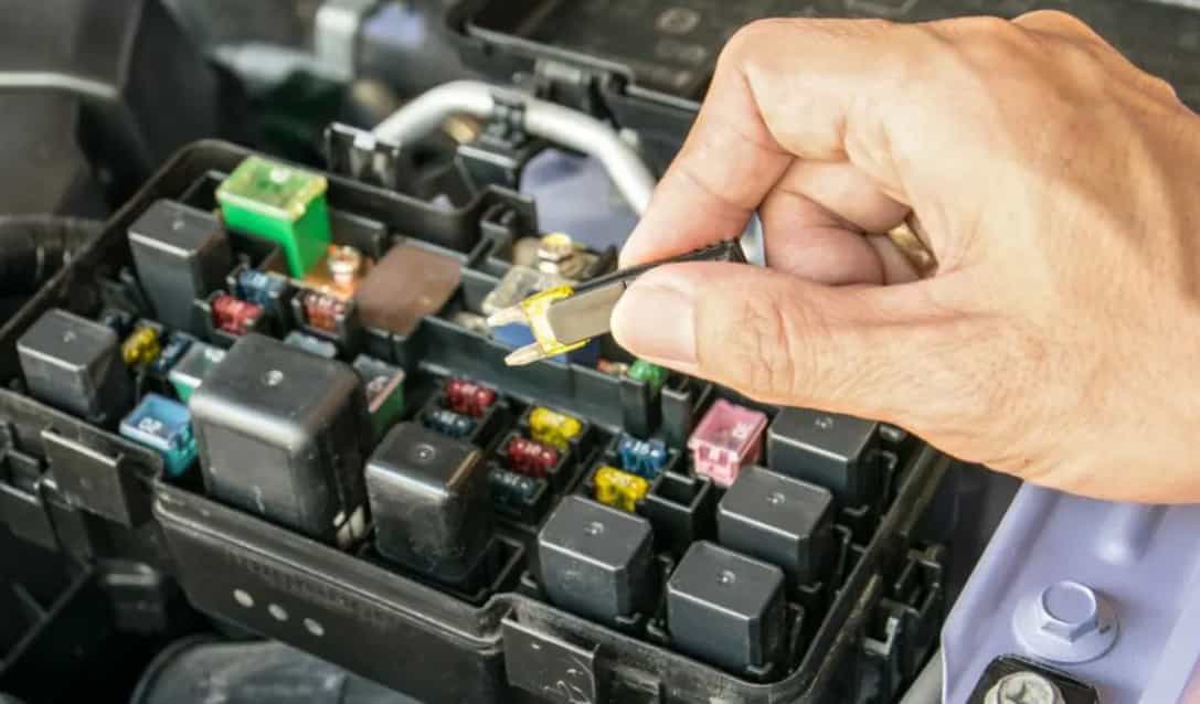 Critical EFI Fuse Every Vehicle Owner Needs To Know!
