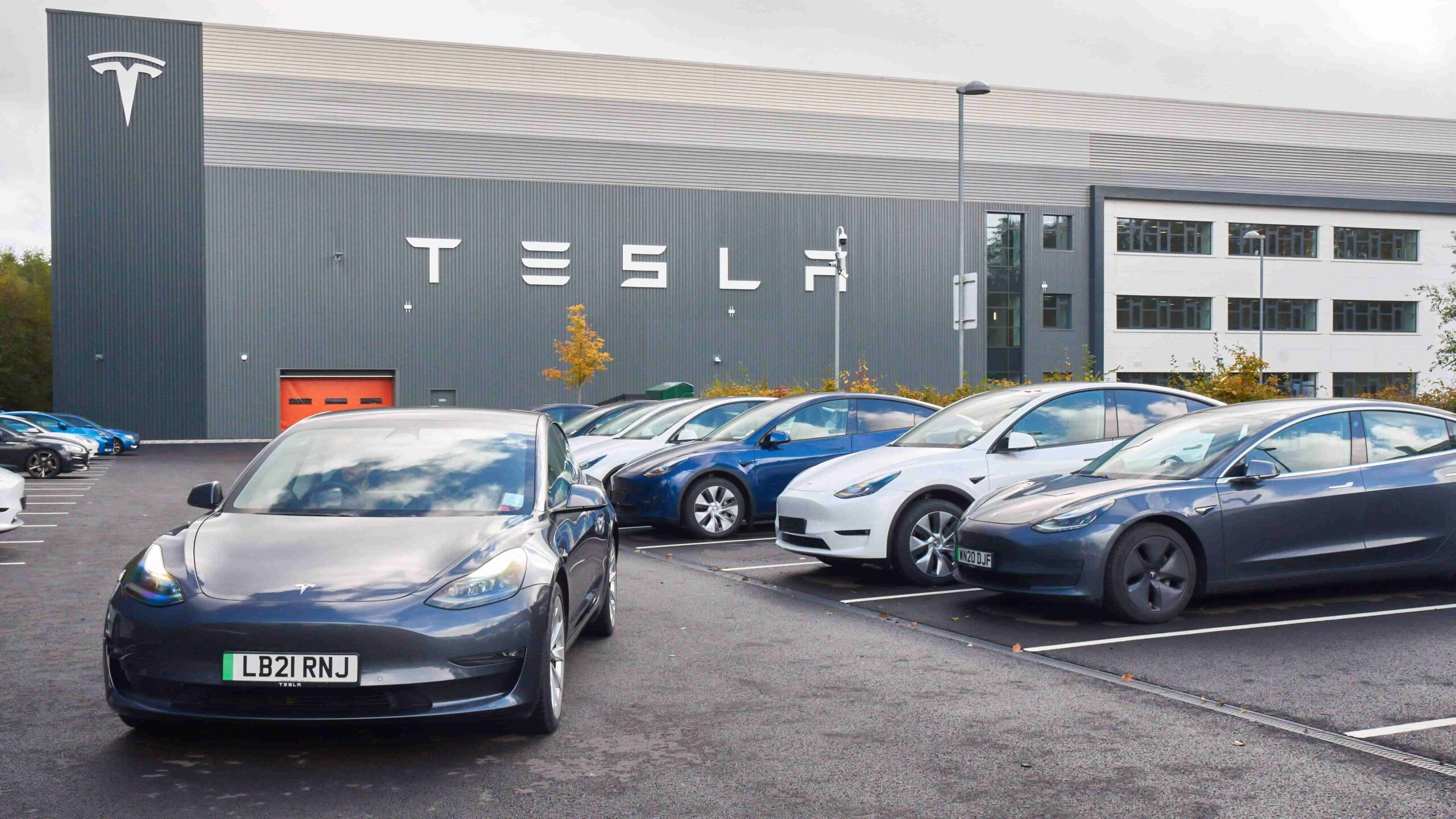 Is Tesla Extended Warranty Worth It? 5 Key Reasons to Know